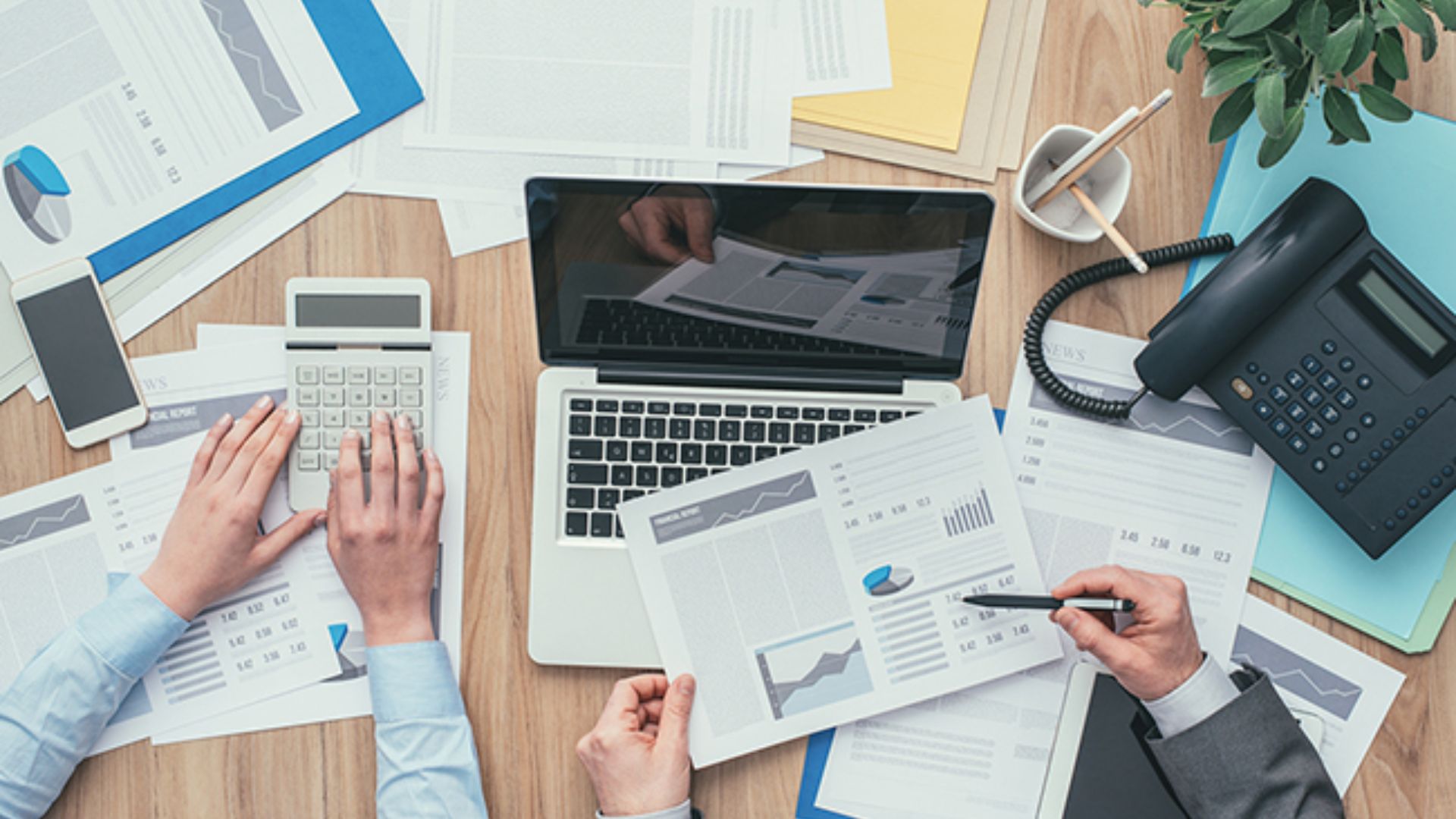 When Is the Best Time to Use Accounting Services?